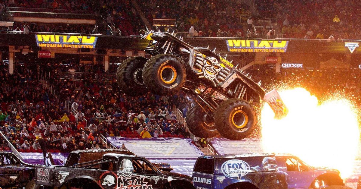 15 Action-Filled Fun Facts About Monster Truck Racing | HotCars