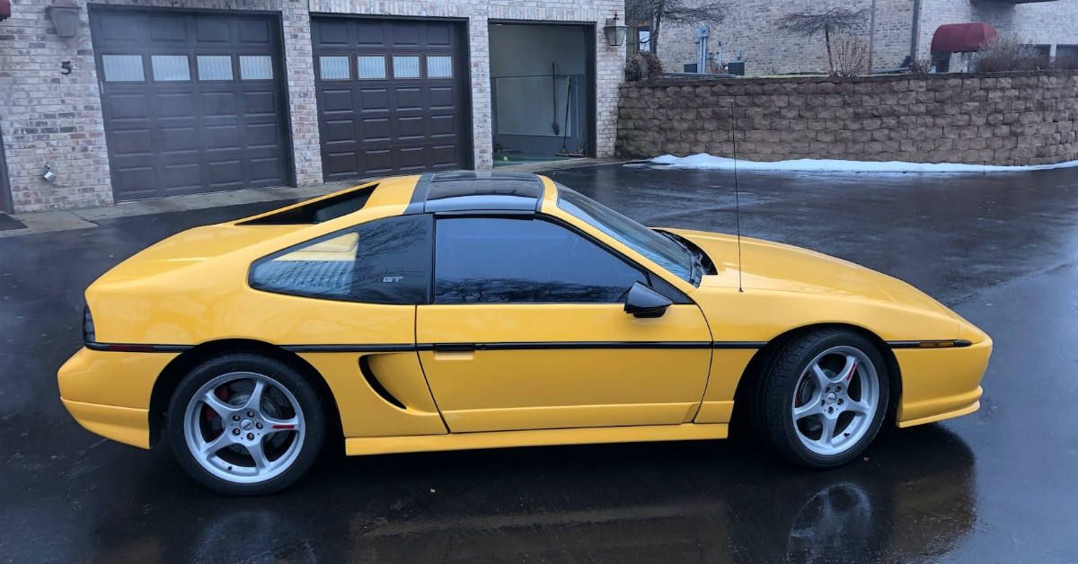 These Mid-Engined Cars Are Best Forgotten | HotCars