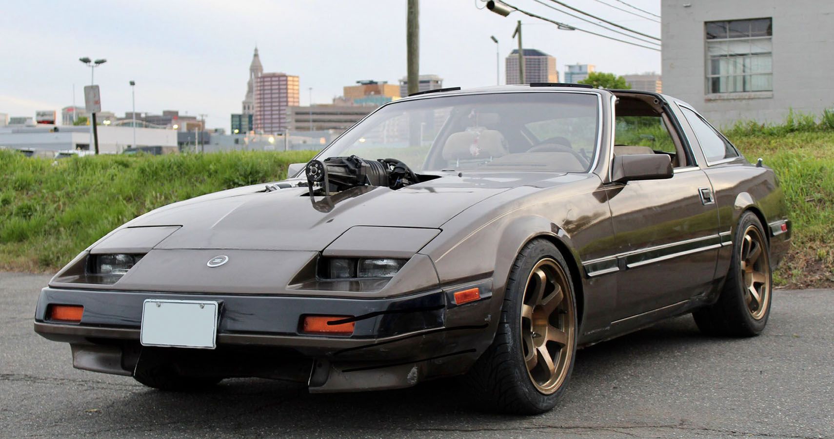 Custom 1985 Nissan 300ZX Packs Supercharged V8 Power | HotCars